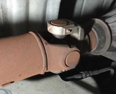 Ujoint driveshaft transfer case - Wayne's Transmissions